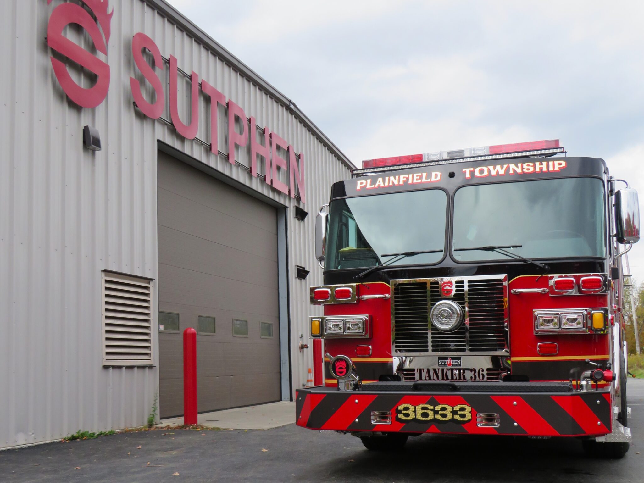 Custom Dry Side Tanker - Plainfield Township Volunteer Fire Company, PA ...